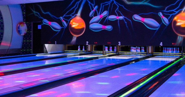 Ten Pin Bowling | Time Square